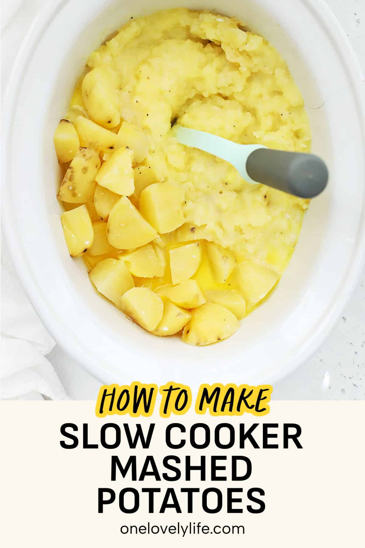 EASY Slow Cooker Mashed Potatoes (Crock Pot Recipe!)
