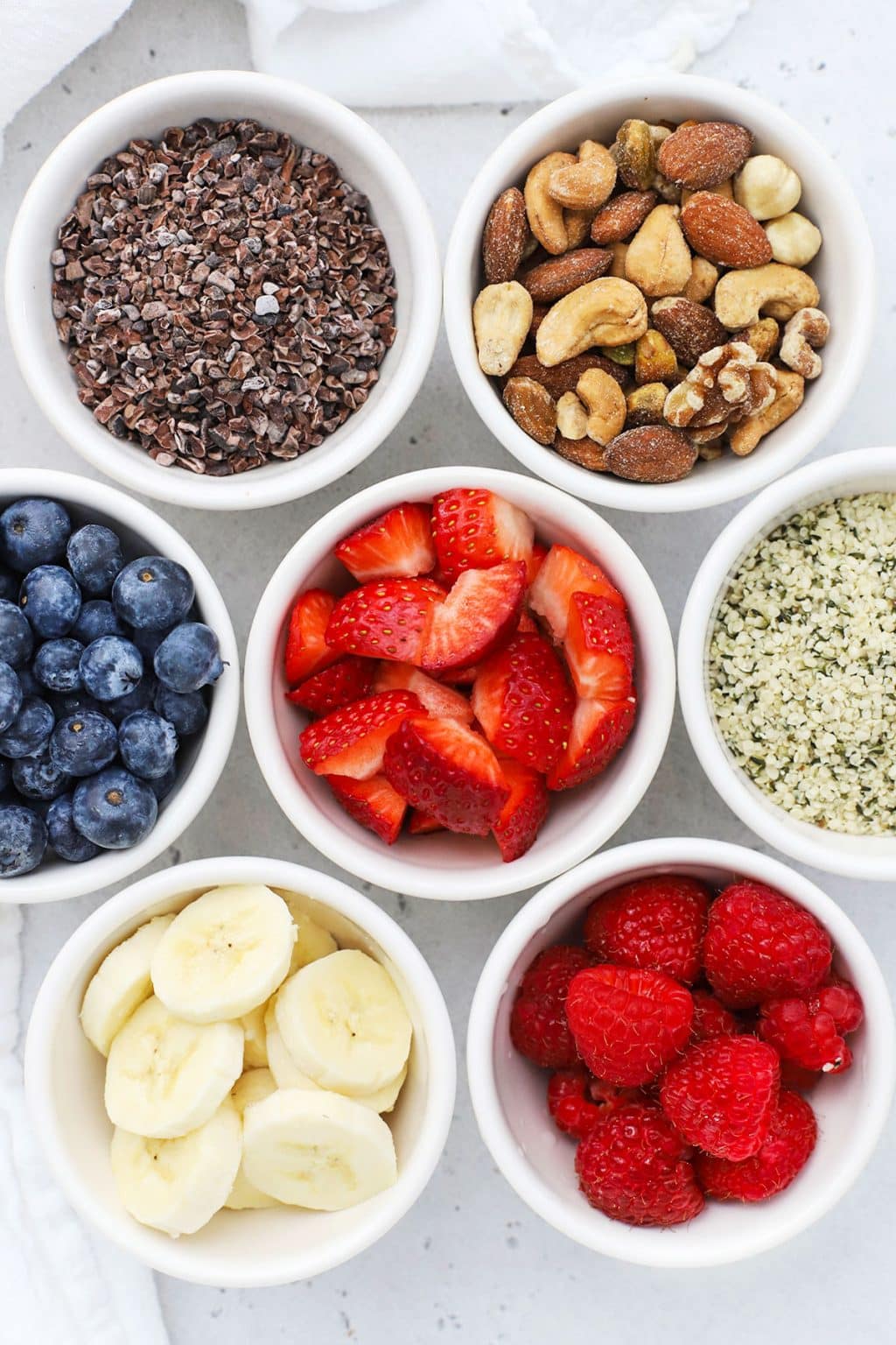 Easy Chocolate Protein Yogurt Bowls (High Protein Breakfast!)